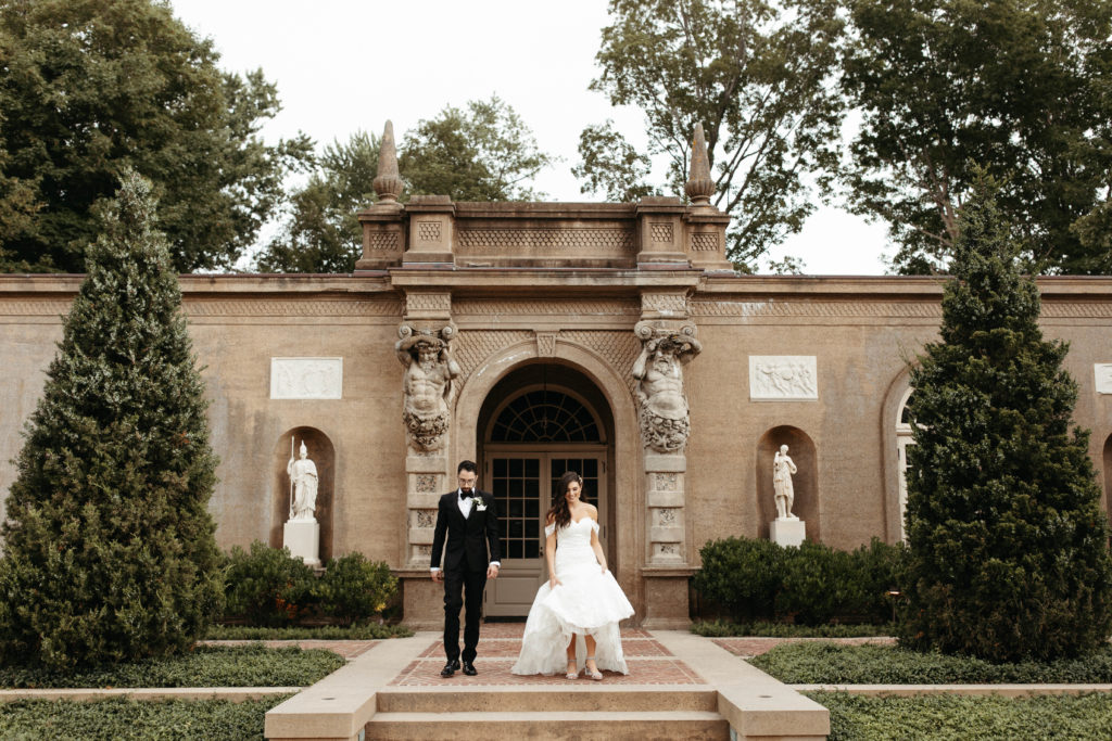 A Romantic Wedding at The Crane Estate - Scarlet Roots Photography